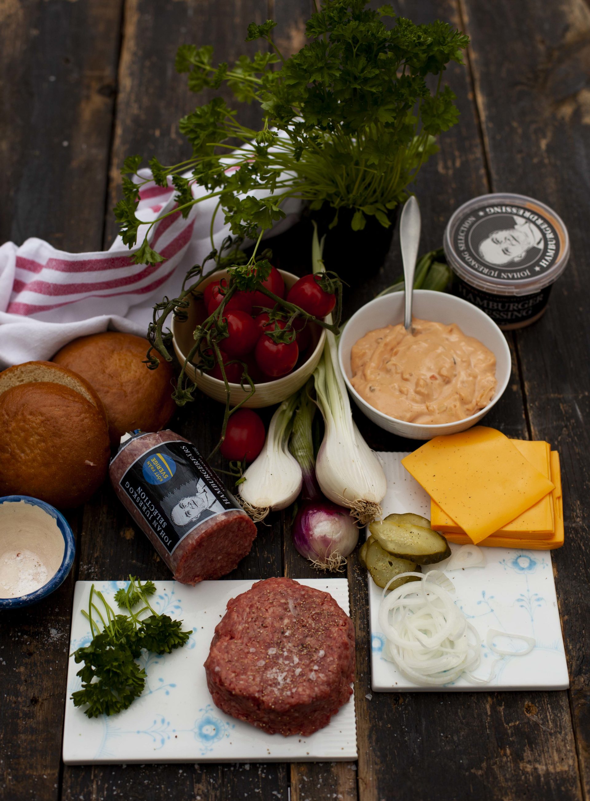 Johan Jureskog lanserar hamburgerfärs på rulle - Vinmagasinet Livets ...