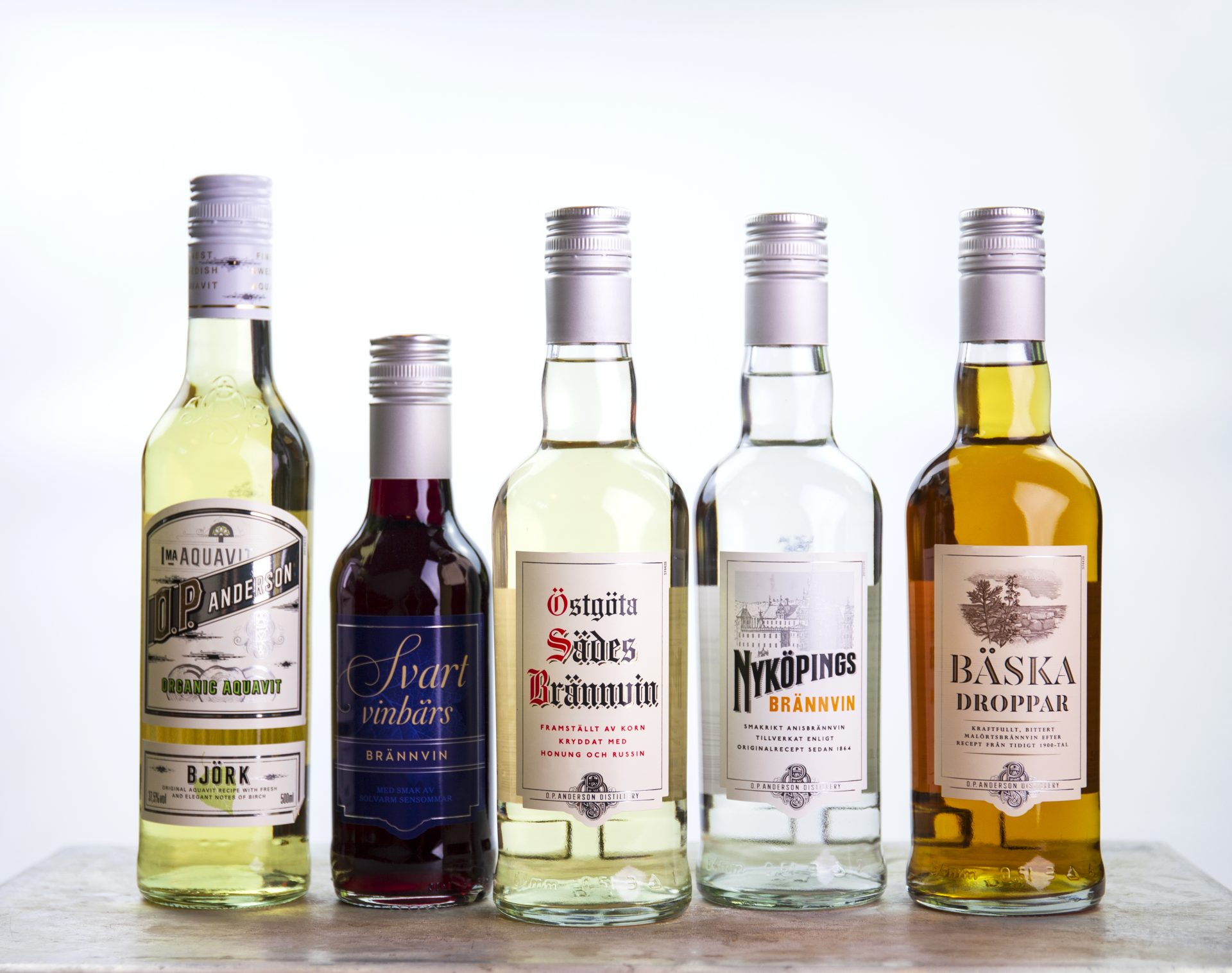 Svenska snapsar till det svenskaste vi har – Midsommar – Vinmagasinet Livets Goda / Wine Magazine